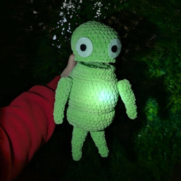 Repo Robot Crochet Pattern // NOT A PHYSICAL ITEM – Delarae's Creations
